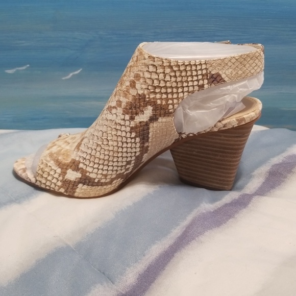 Vince Camuto | Shoes | Vince Camuto Ankara Desert Sand And Sahara Snake ...